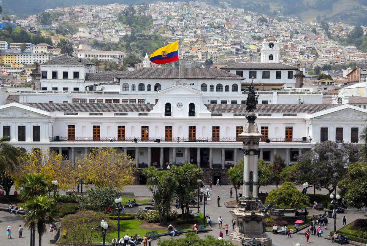 Gobierno aprueba Plan de Desarrollo, que prevé inversiones por USD 1. ... Gobierno aprueba Plan de Desarrollo, que prevé inversiones por USD 1. ...