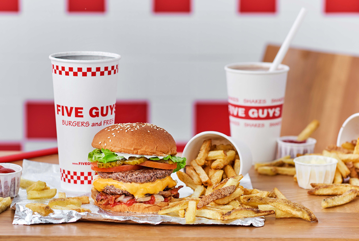 Five Guys, la historia de un padre, sus 4 hijos, hamburguesas y papas fritas. | Ekosnegocios